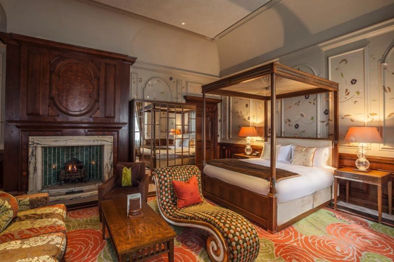 The Roseate Reading - Five Star Hotels